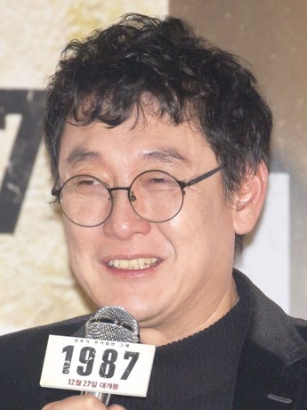 Hwan Jang's Instagram, Twitter & Facebook on IDCrawl