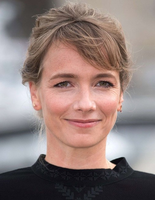 Julie-Anne Rauth - Rotten Tomatoes