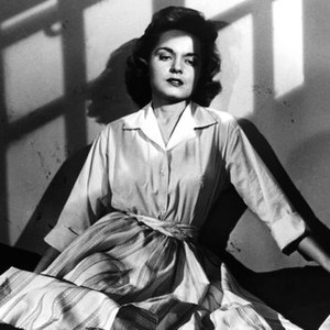 Gloria Castillo - Rotten Tomatoes