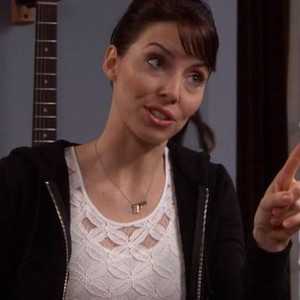 Whitney: Season 1, Episode 1 - Rotten Tomatoes