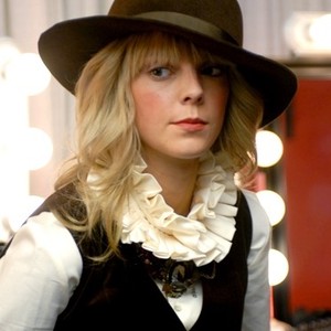 Amanda Crop - Rotten Tomatoes