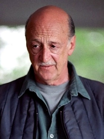 Danny Wells Y Luigi