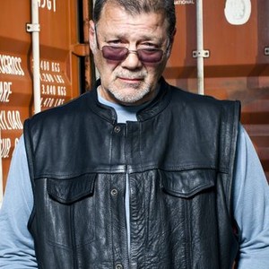 Big Rig Bounty Hunters - Rotten Tomatoes