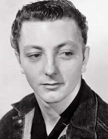 James Mitchum | Rotten Tomatoes