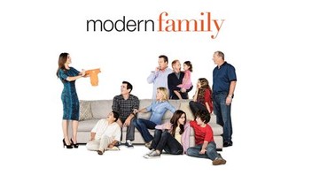 Modern Family Seizoen 4 Poster DPAC Official Site