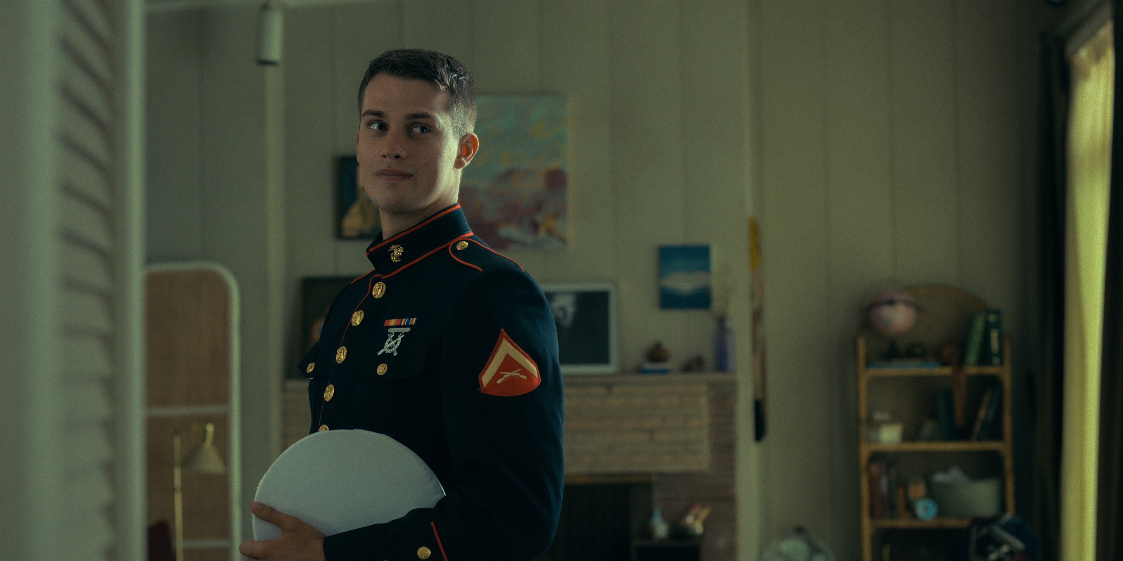 Purple Hearts: Movie Clip - Sneak Peek - Trailers & Videos - Rotten ...
