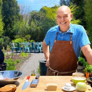 Symon's Dinners Cooking Out: Season 3, Episode 6 - Rotten Tomatoes