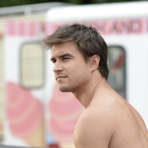 Rob Mayes And Girlfriend