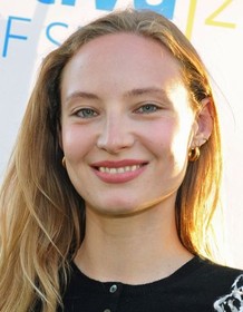 Julia Roy - Rotten Tomatoes