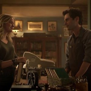 You: Season 1 - Rotten Tomatoes