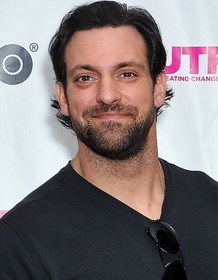 Aron Stevens | Rotten Tomatoes