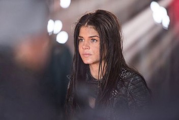 Marie Avgeropoulos Sobrenatural Marie Avgeropoulos