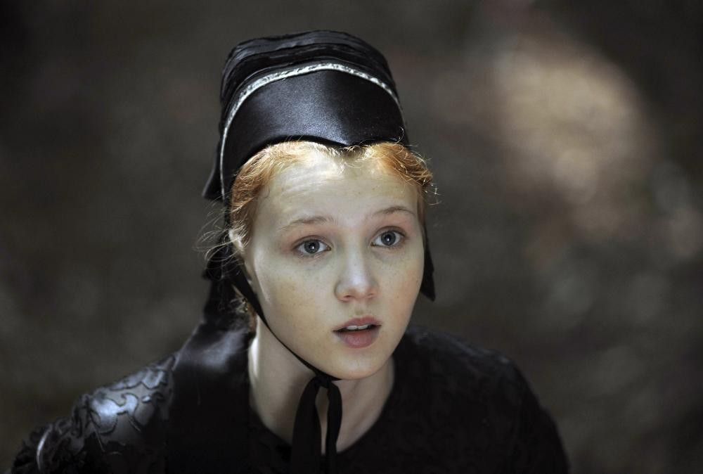 Isolda Dychauk Actress