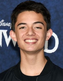 Max Torina | Rotten Tomatoes