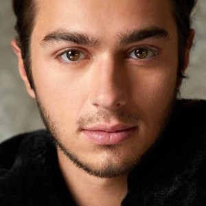 Ethan Harris-Riggs - Rotten Tomatoes