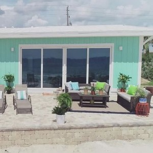 Beachfront Bargain Hunt: Renovation: Season 4, Episode 12 - Rotten Tomatoes