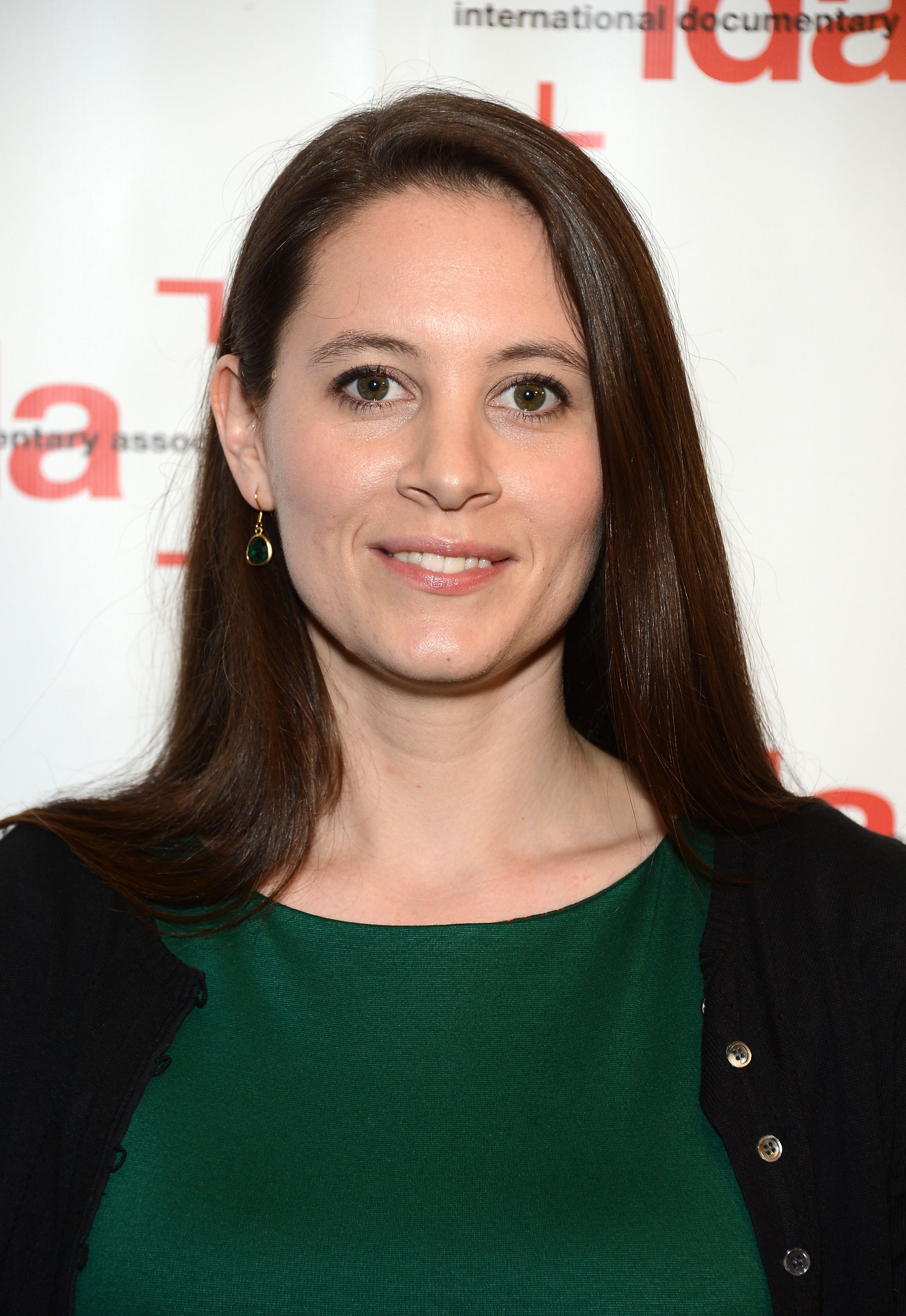 Sarah Burns Pictures | Rotten Tomatoes