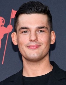 Kevan Kenney | Rotten Tomatoes