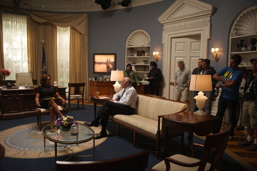 Alfre Woodard At Home