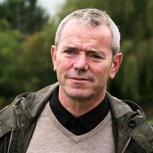 Find It, Fix It, Flog It: Season 1, Episode 17 - Rotten Tomatoes