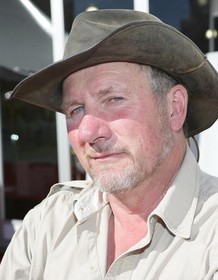 Alex Debogorski - Rotten Tomatoes