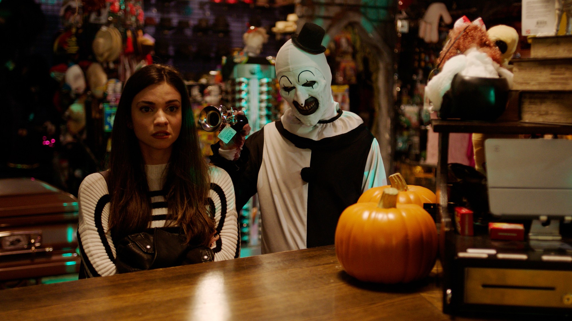 Terrifier 2: Exclusive Movie Clip - Hunting Jonathan - Trailers ... Terrifier 2: Exclusive Movie Clip - Hunting Jonathan - Trailers ...