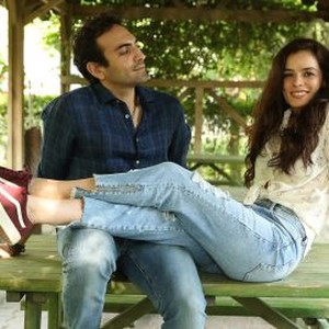 Aci Tatli Eksi - Rotten Tomatoes