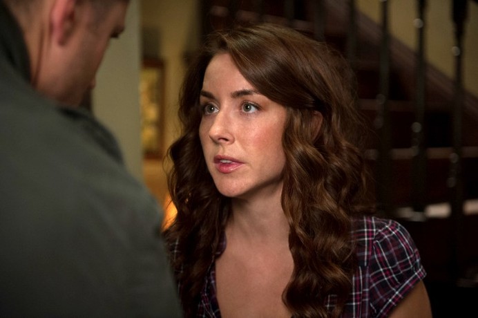 Erin Karpluk Sobrenatural Too Darn Cold For Our Usual NY’s Plunge So