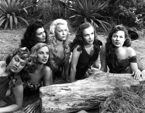 Laurette Luez Biography