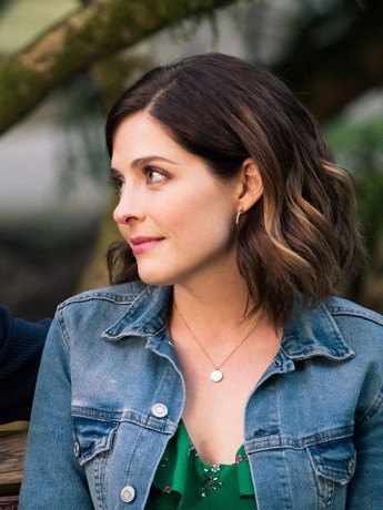 Lisa Canfield's Instagram, Twitter & Facebook on IDCrawl