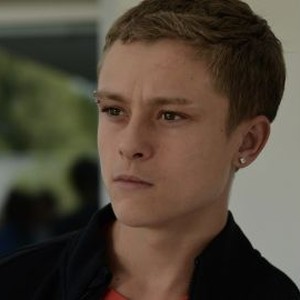 Standing Tall - Rotten Tomatoes