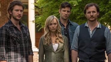 Bitten Tv Series Cast