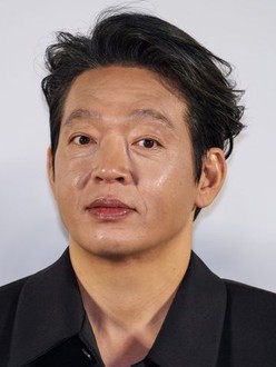 Hwan Jang's Instagram, Twitter & Facebook on IDCrawl