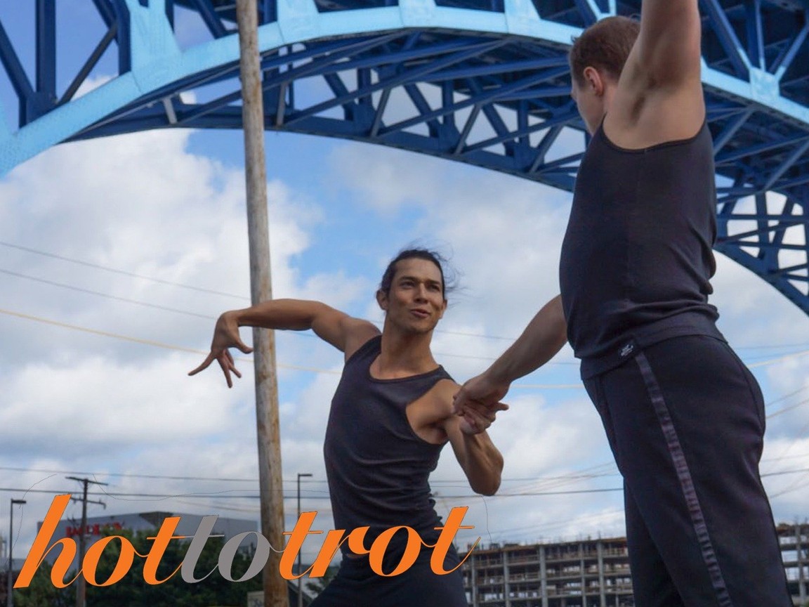 Galleries Hot To Trot