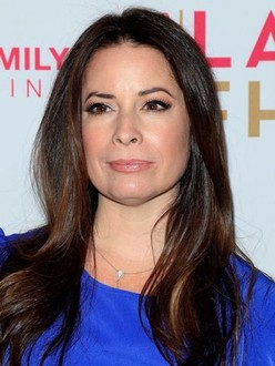 holly marie combs now