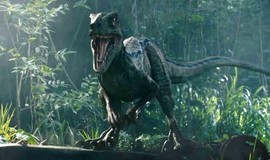 Jurassic World: Fallen Kingdom: Official Clip - Indoraptor vs Blue ...