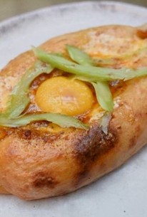 Throwdown With Michael Symon: Season 1, Episode 2 | Rotten Tomatoes