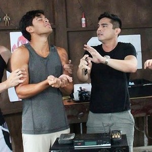 Moron 5 and the Crying Lady - Rotten Tomatoes