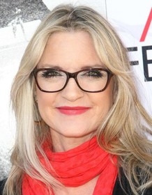 Beatrice Welles - Rotten Tomatoes