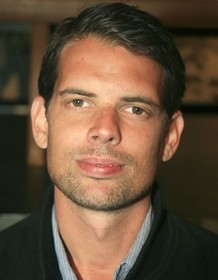 Alex Schulman | Rotten Tomatoes