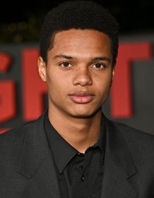 Elijah Roberts | Rotten Tomatoes