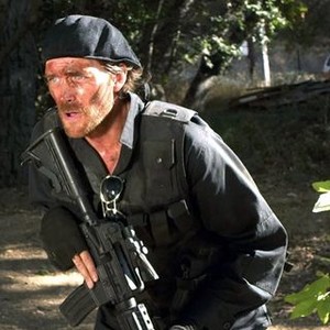 AVH: Alien vs. Hunter (2007) - Rotten Tomatoes