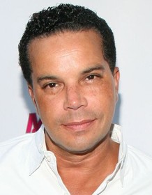 Troy Roberts | Rotten Tomatoes