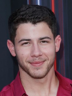 nick jonas qualification