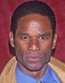 Russell Curry | Rotten Tomatoes