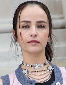 Ela Minus - Rotten Tomatoes