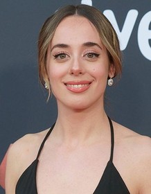 Júlia Molins - Rotten Tomatoes