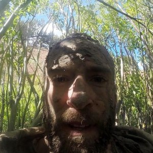 Bushcraft Build-Off - Rotten Tomatoes