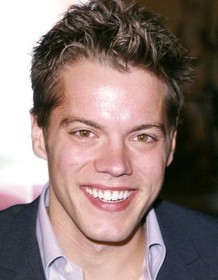 Russell Sams | Rotten Tomatoes