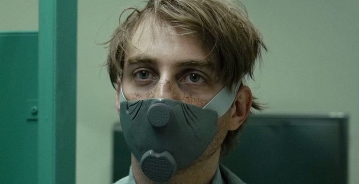 Man Under Table - Rotten Tomatoes